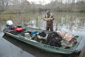 What is a Jon Boat? Its Main Uses. Pros & Cons – Flat Bottom Boat World